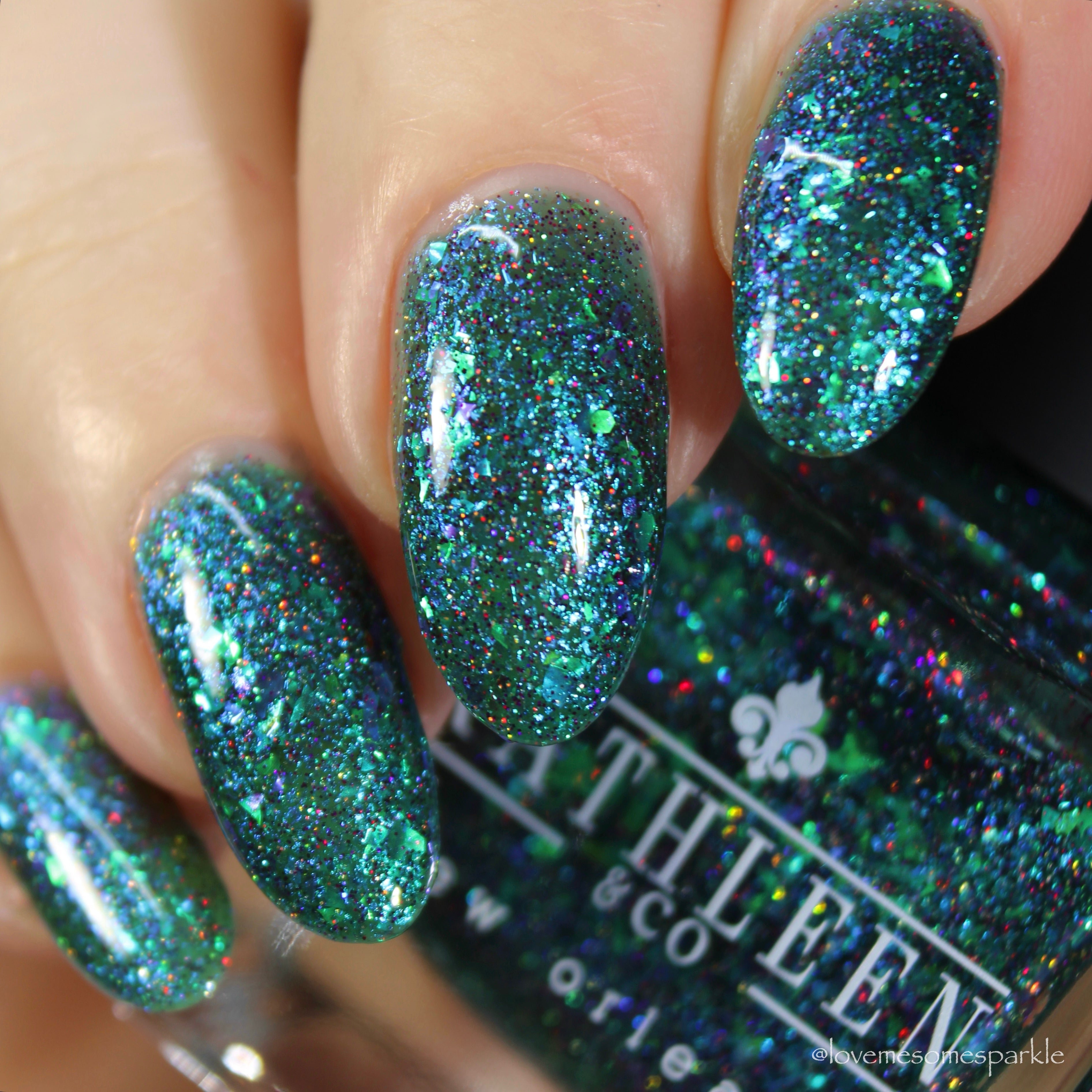 Holiday Palms – Kathleen & Co
